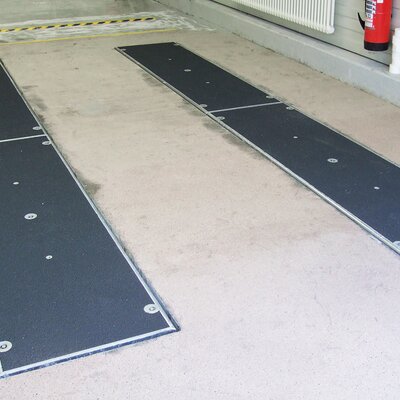 Headlight Tester | MAHA UK Ltd.